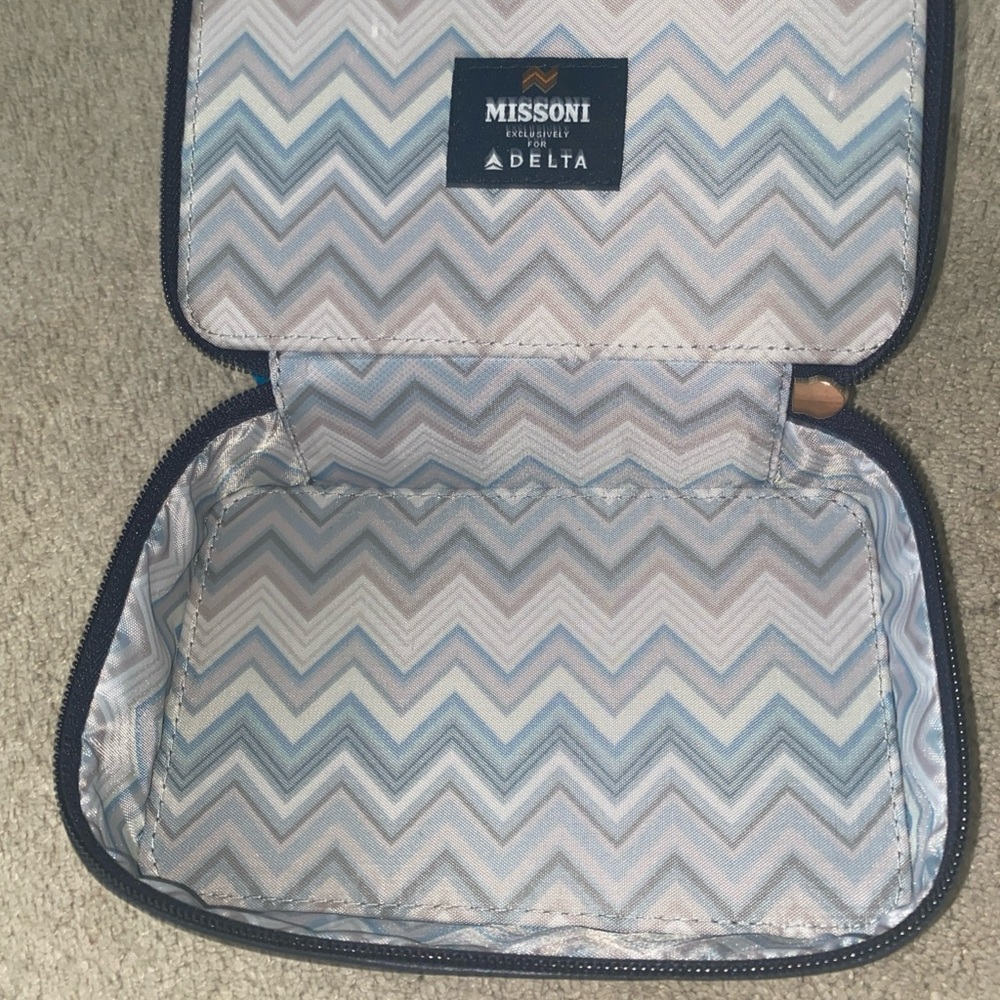 Missoni Brand For Delta Cosmetics Makeup Travel Case … - Gem